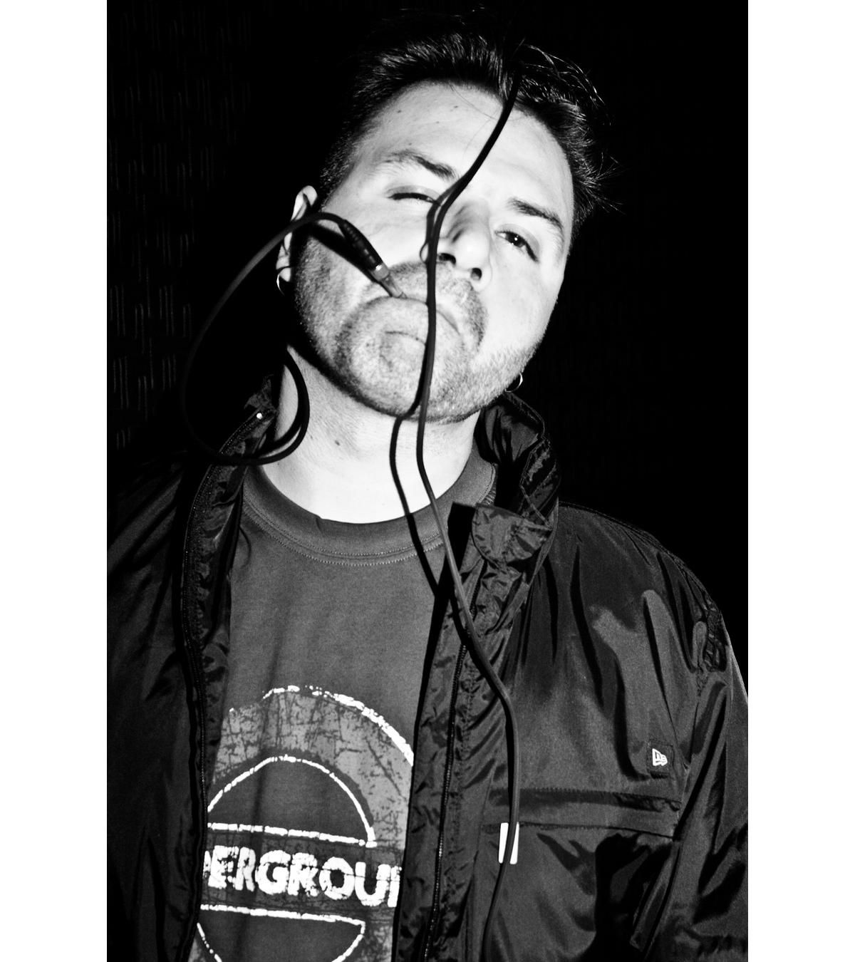 DJ Andy mostra seu top 10 eclético, que vai de Prodigy a Phil Collins ...