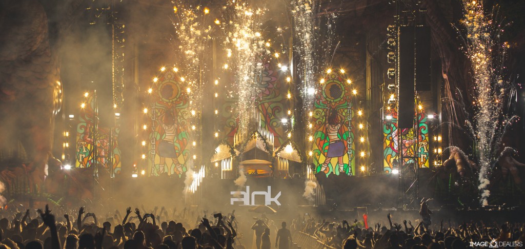 Família que toca unida... Falamos com o irmão e os pais DJs de Alok em ...