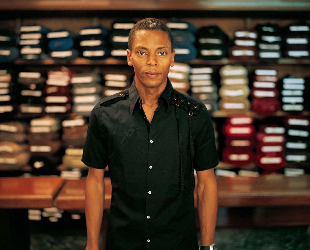 Jeff Mills, um dos DJs mais fundamentais da história, veio de outro mundo.