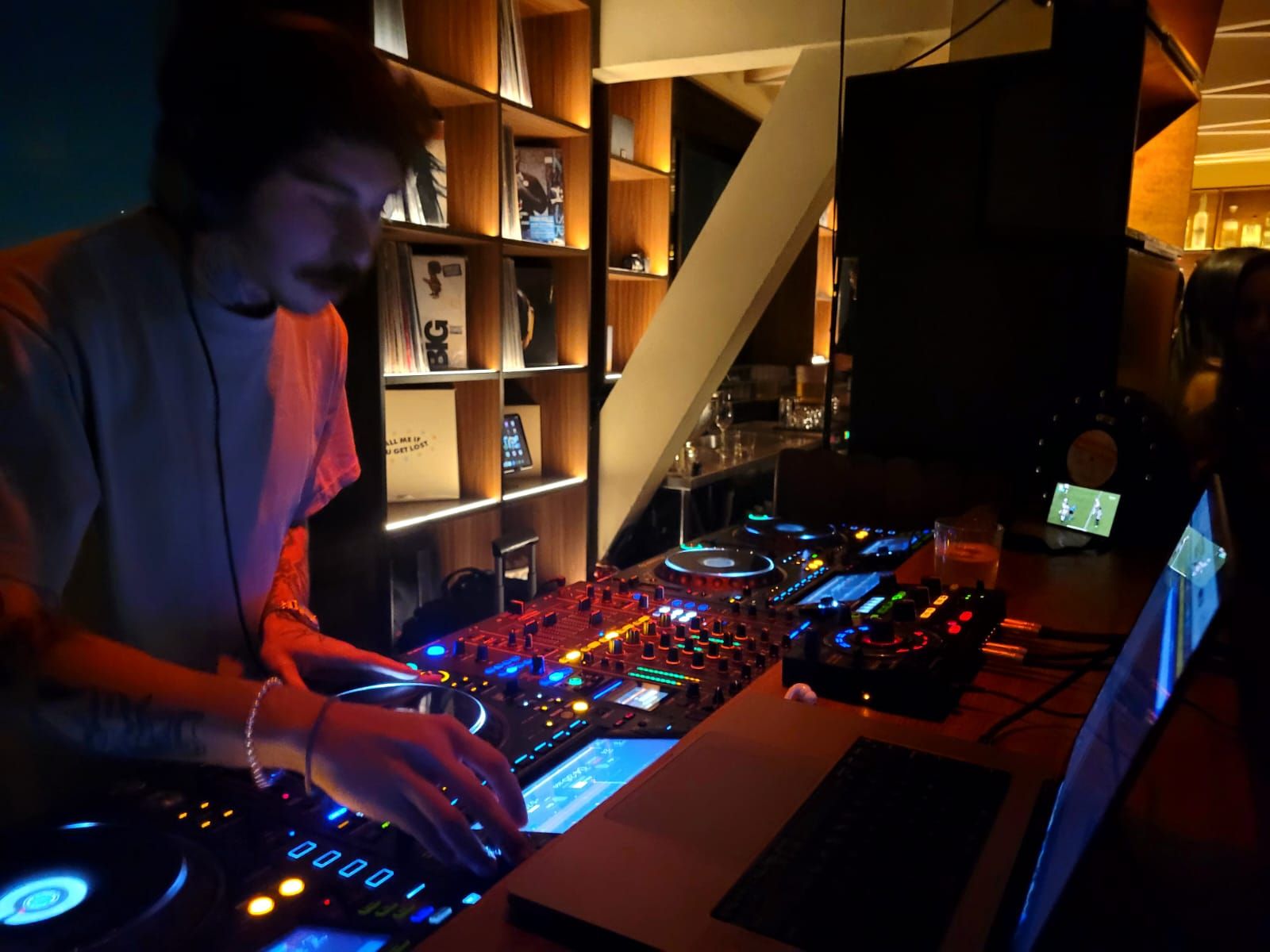 Depois de set no Matiz Bar, Mochakk inaugura evento no Brasil